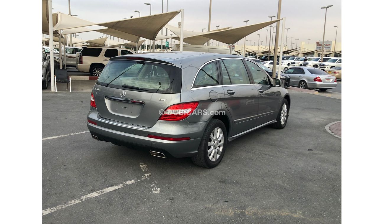 Used Mercedes-Benz R 300 Mercedes R 300 2013 2013 for sale in Dubai ...