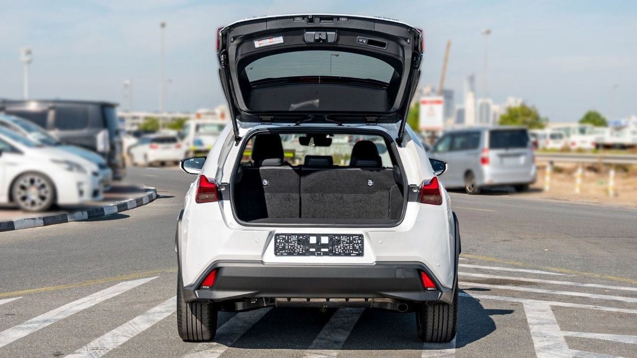 New Lexus UX250h 2.0L HYBRID - WHITE: SUNROOF, HUD, WIRELESS CHARGER ...