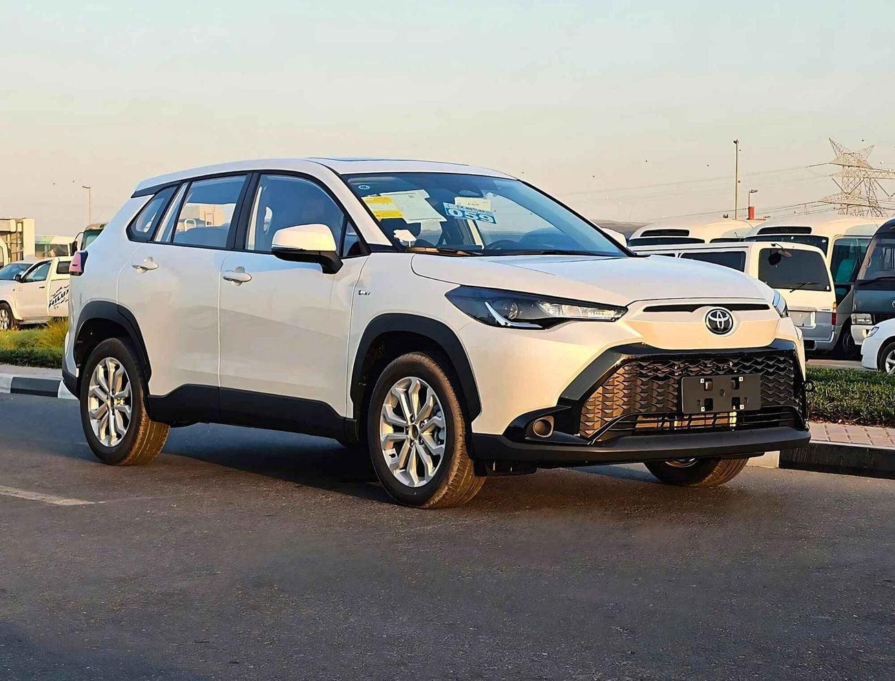 جديدة تويوتا فرونتلاندر LEAD VERSION / 2.0L V4 HYBRID / DVD / SUNROOF ...