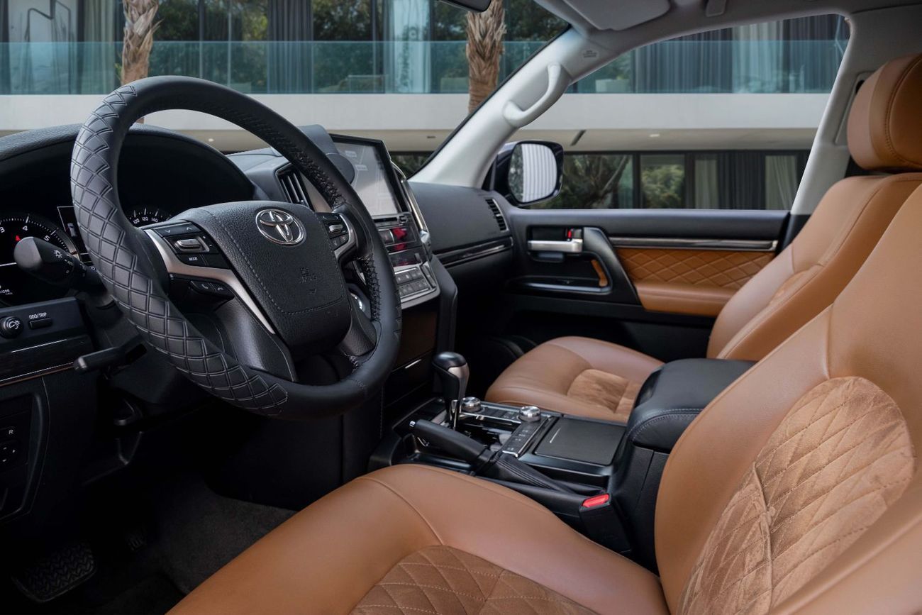 Used Toyota Land Cruiser GXR Grand Touring V8 | 4,406 P.M | 0% ...