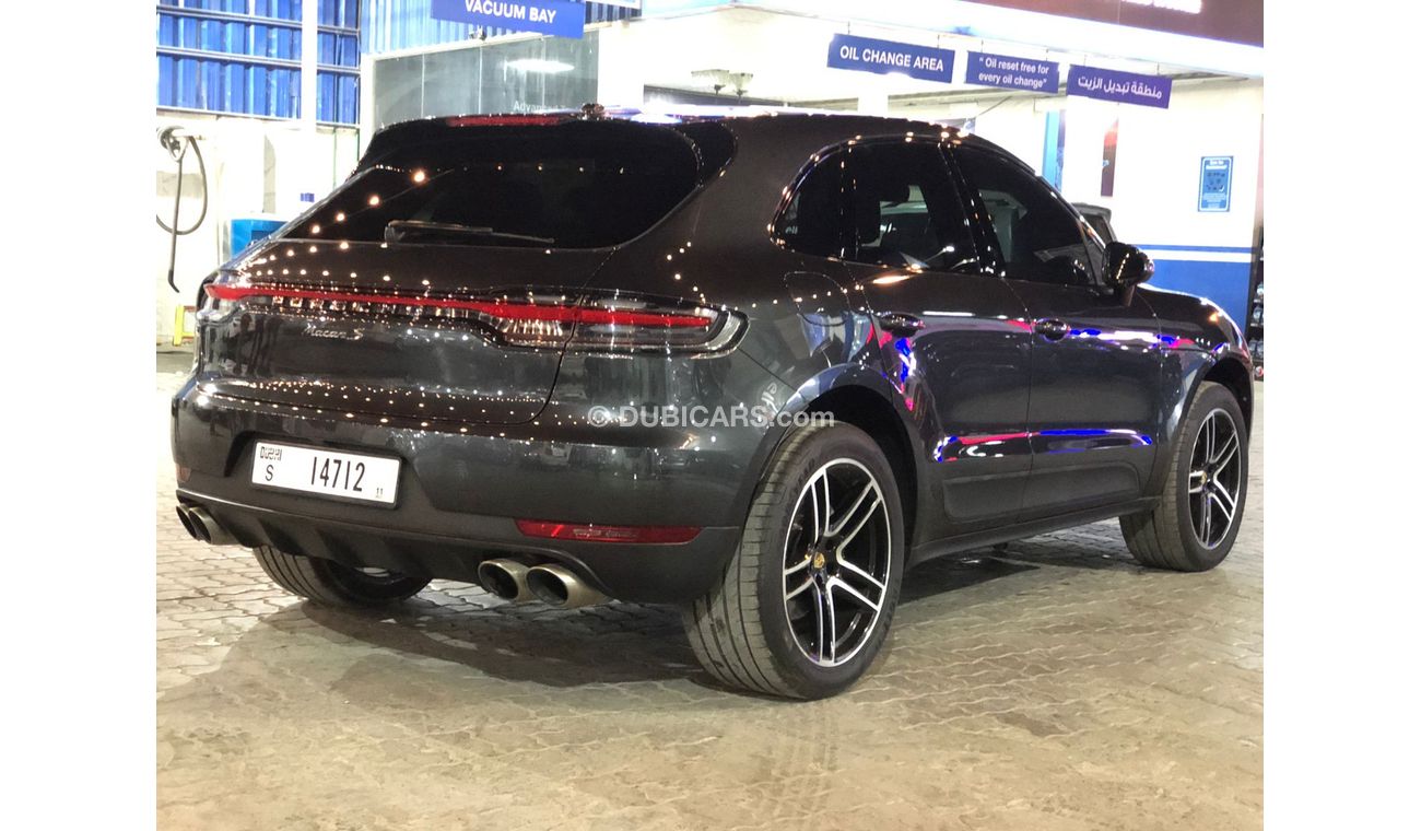 Used Porsche Macan 3.6 2021 for sale in Dubai - 569684