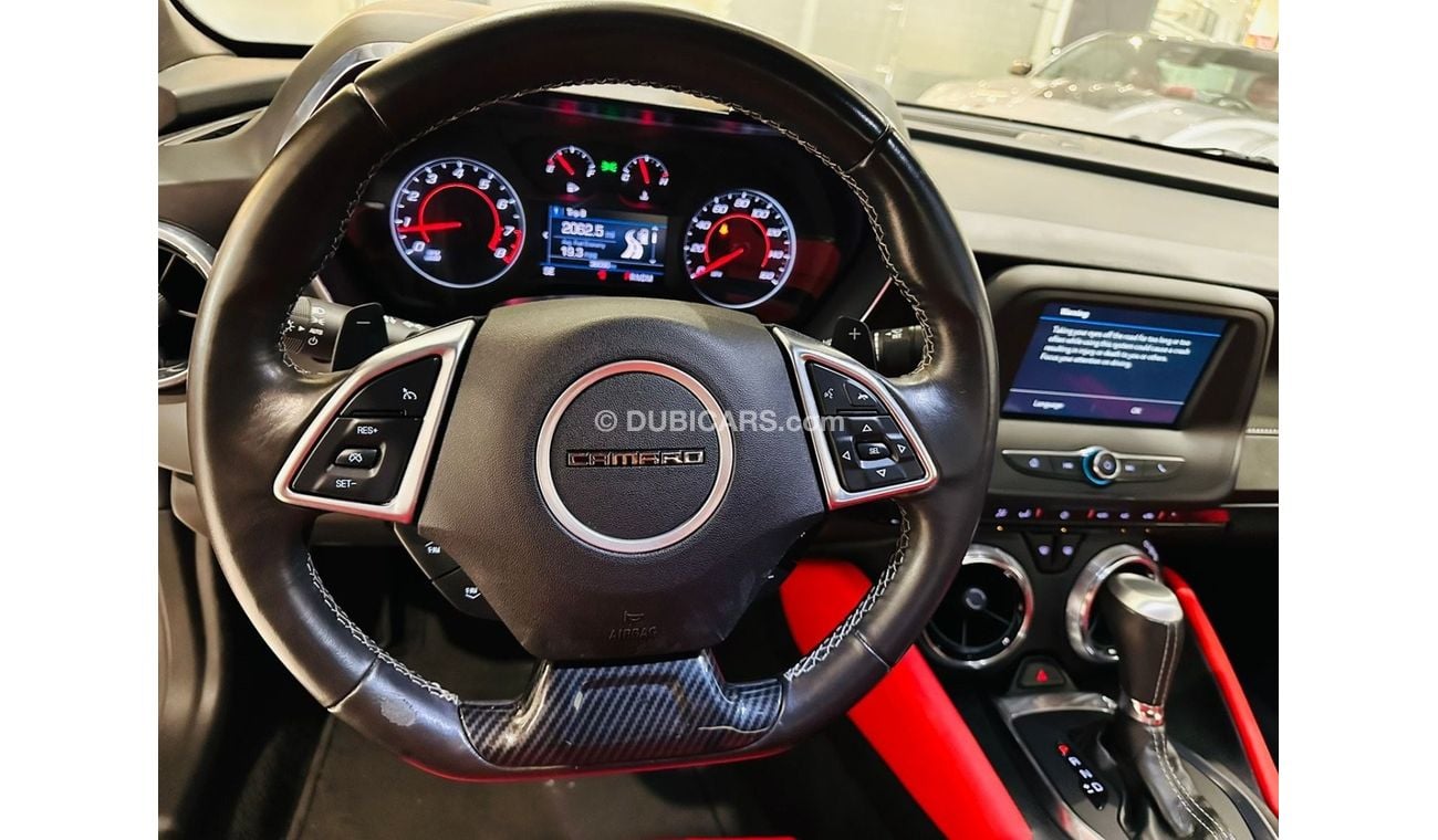 Used Chevrolet Camaro LT2 2019 for sale in Dubai - 655933
