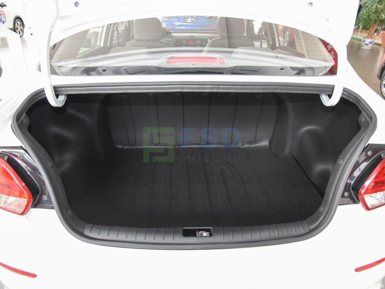 New KIA K5 270T 2WD CVVD Renewed MY-2021 2021 for sale in Dubai - 767298