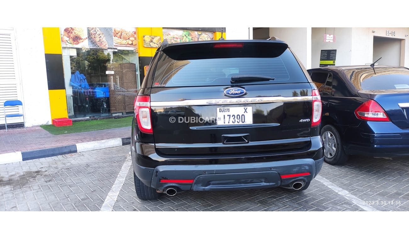 Used Ford Explorer Standard 2012 for sale in Abu Dhabi - 609159