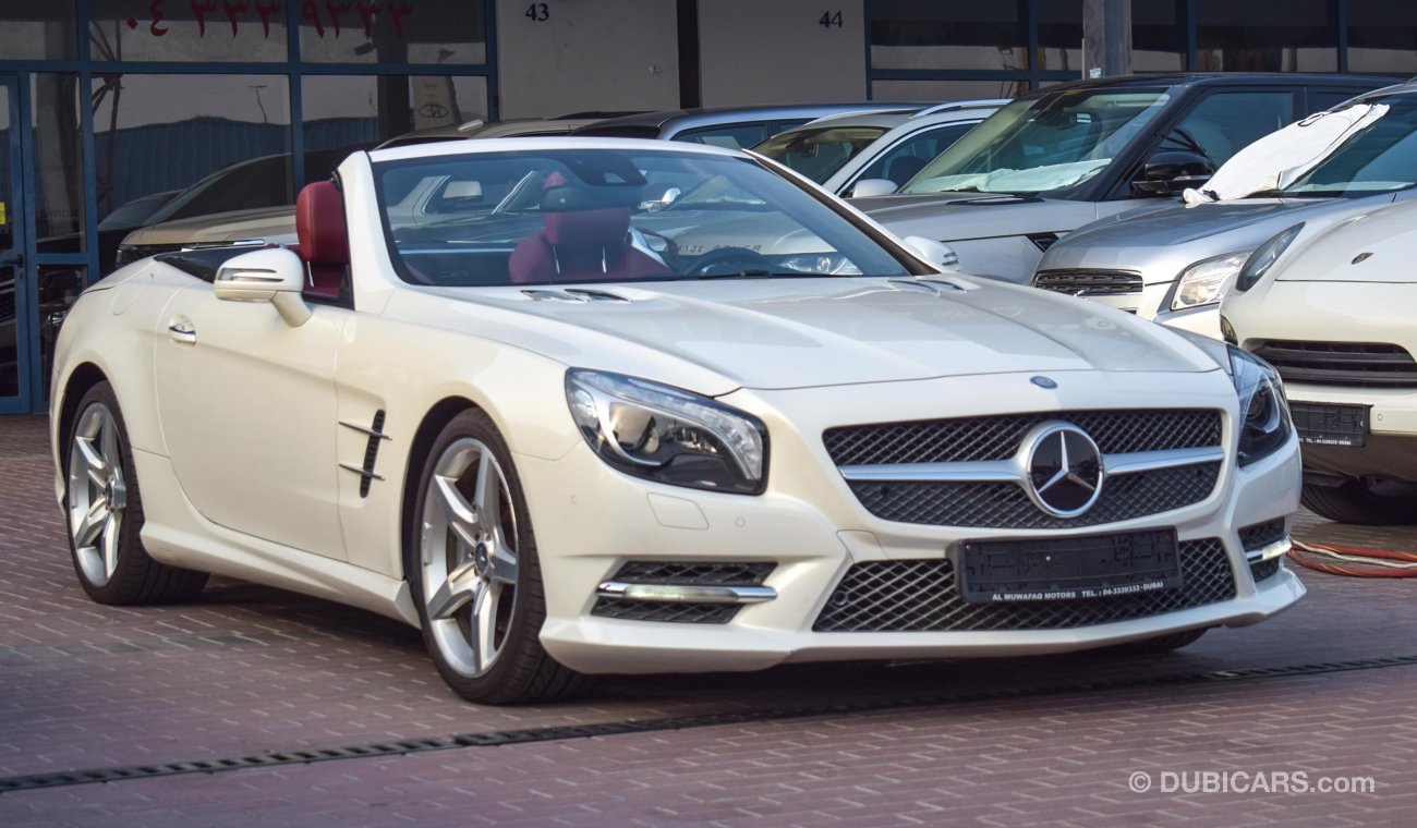 Used Mercedes-Benz SL 500 2013 for sale in Dubai - 346015