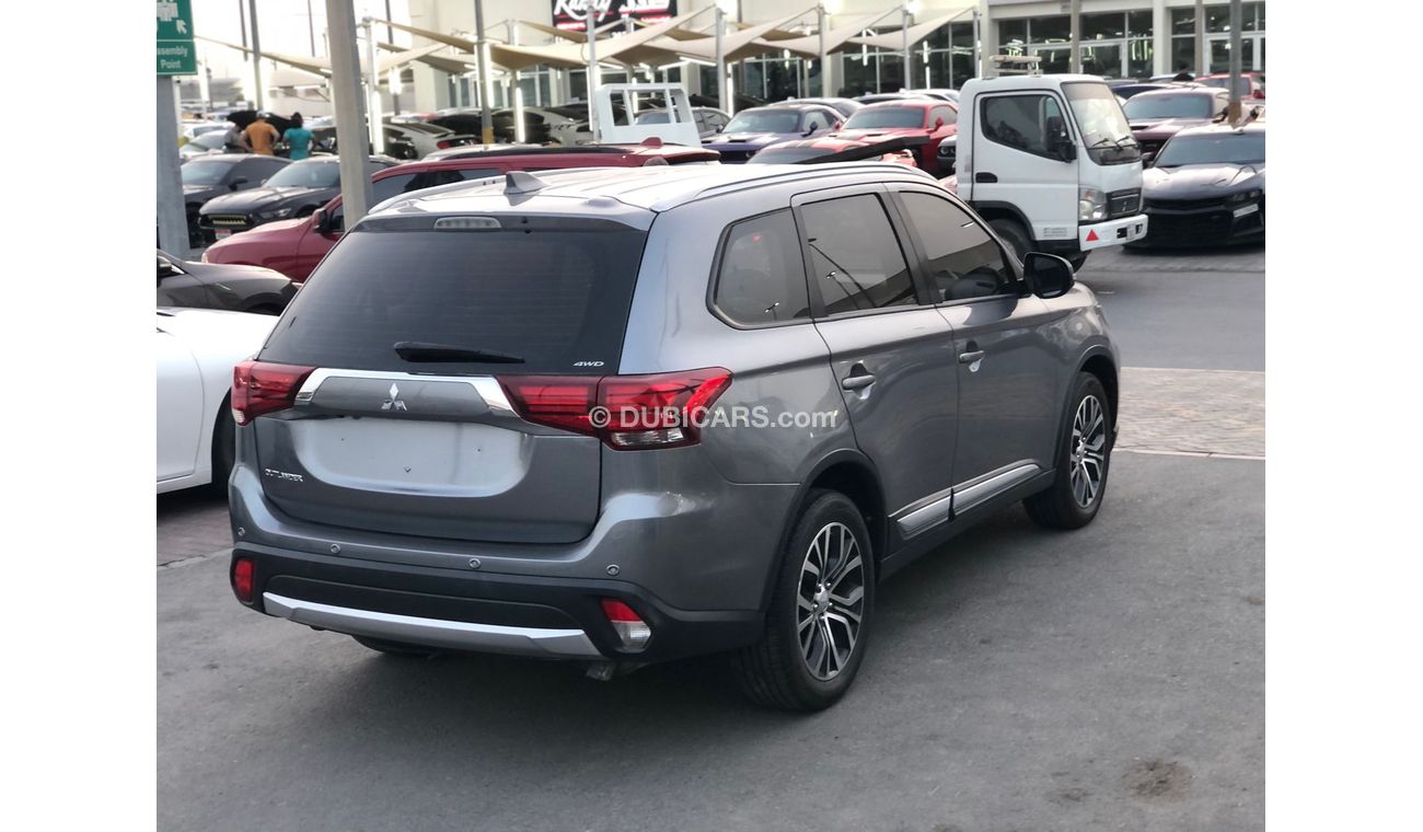 Used Mitsubishi Outlander 2017 for sale in Dubai - 540304