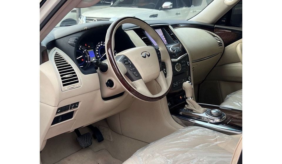 مستعملة إنفينيتي QX80 Limited 5.6L 2014 للبيع في دبي - 808285