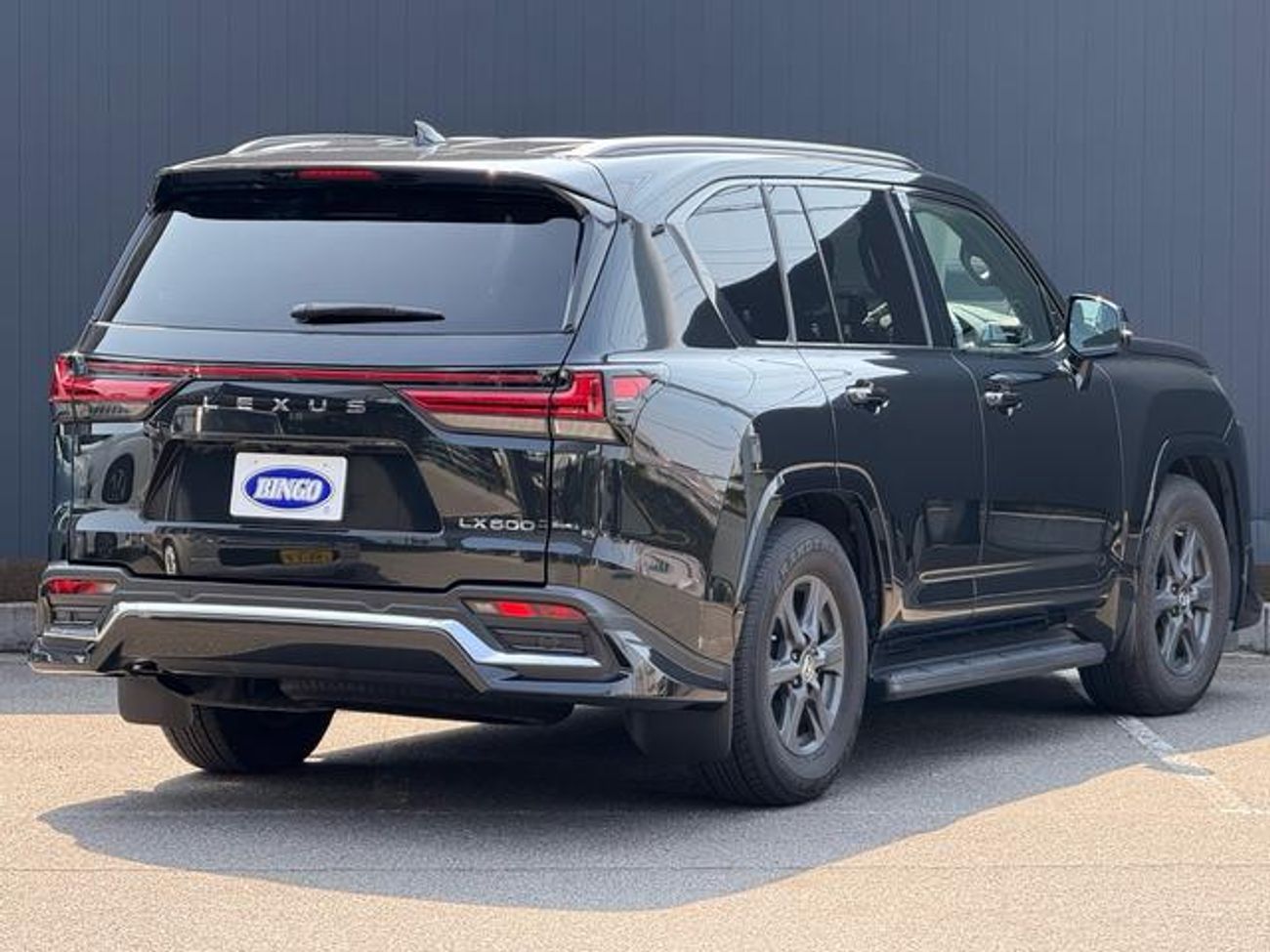 Used Lexus LX600 2022 for sale in Dubai - 862629