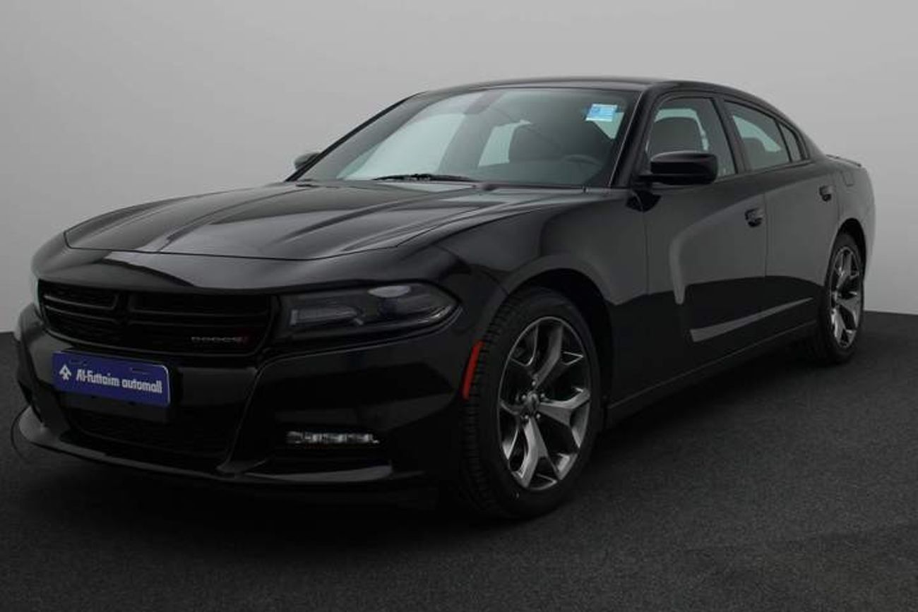 Used Dodge Charger SE 3.6 2017 for sale in Dubai - 640300