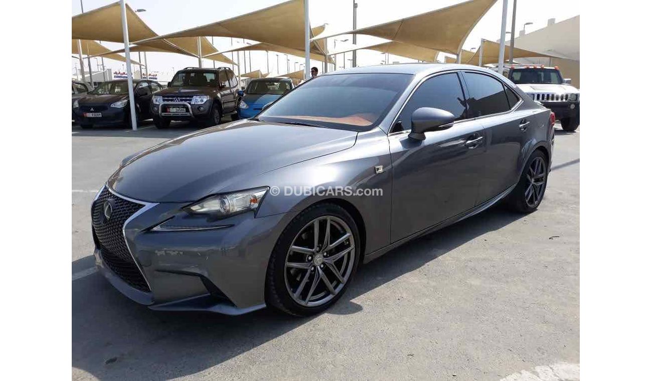 Used Lexus IS250 2014 for sale in Sharjah - 192075