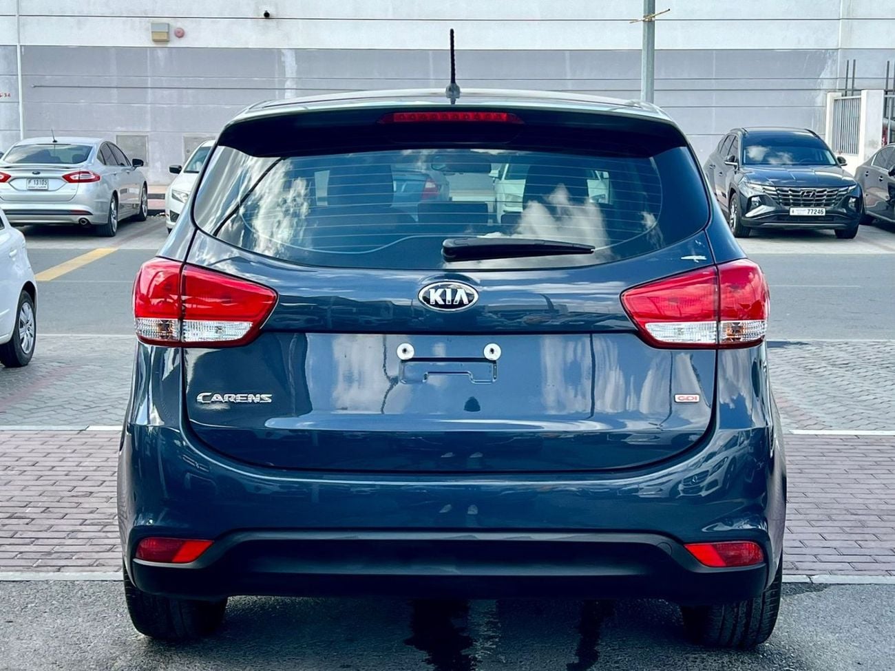 Kia Carens 2 0 Cvvt Ex