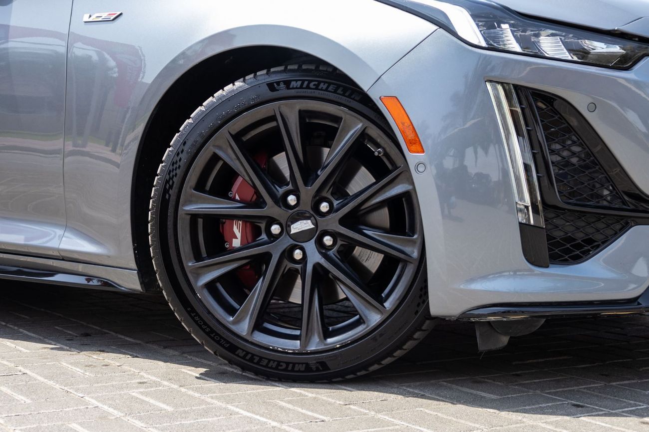 Used Cadillac CT5 V 3.0T 2022 for sale in Dubai - 871907