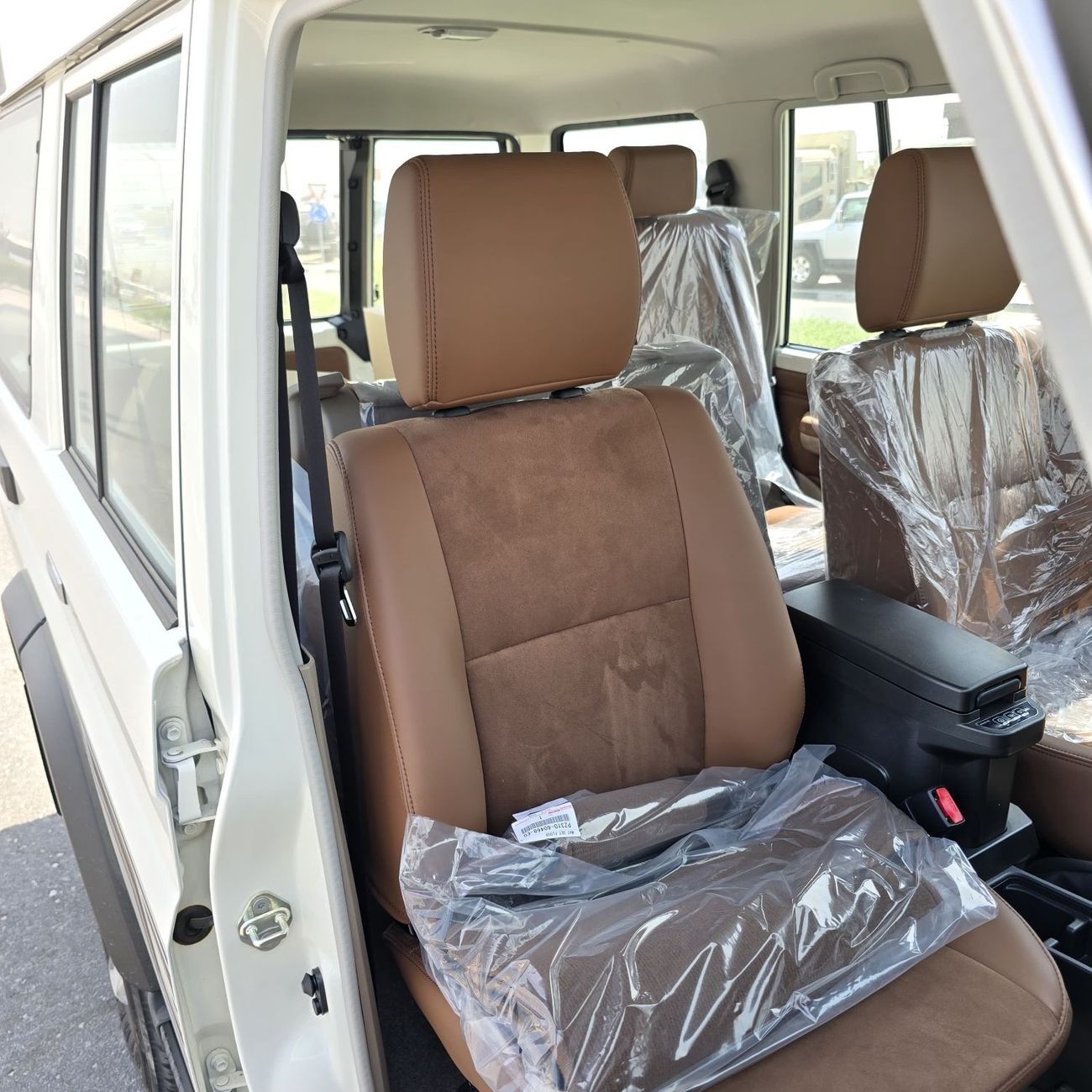 New Toyota Land Cruiser 70 2024 LC76 4.0L Full option AT 2024 for sale ...