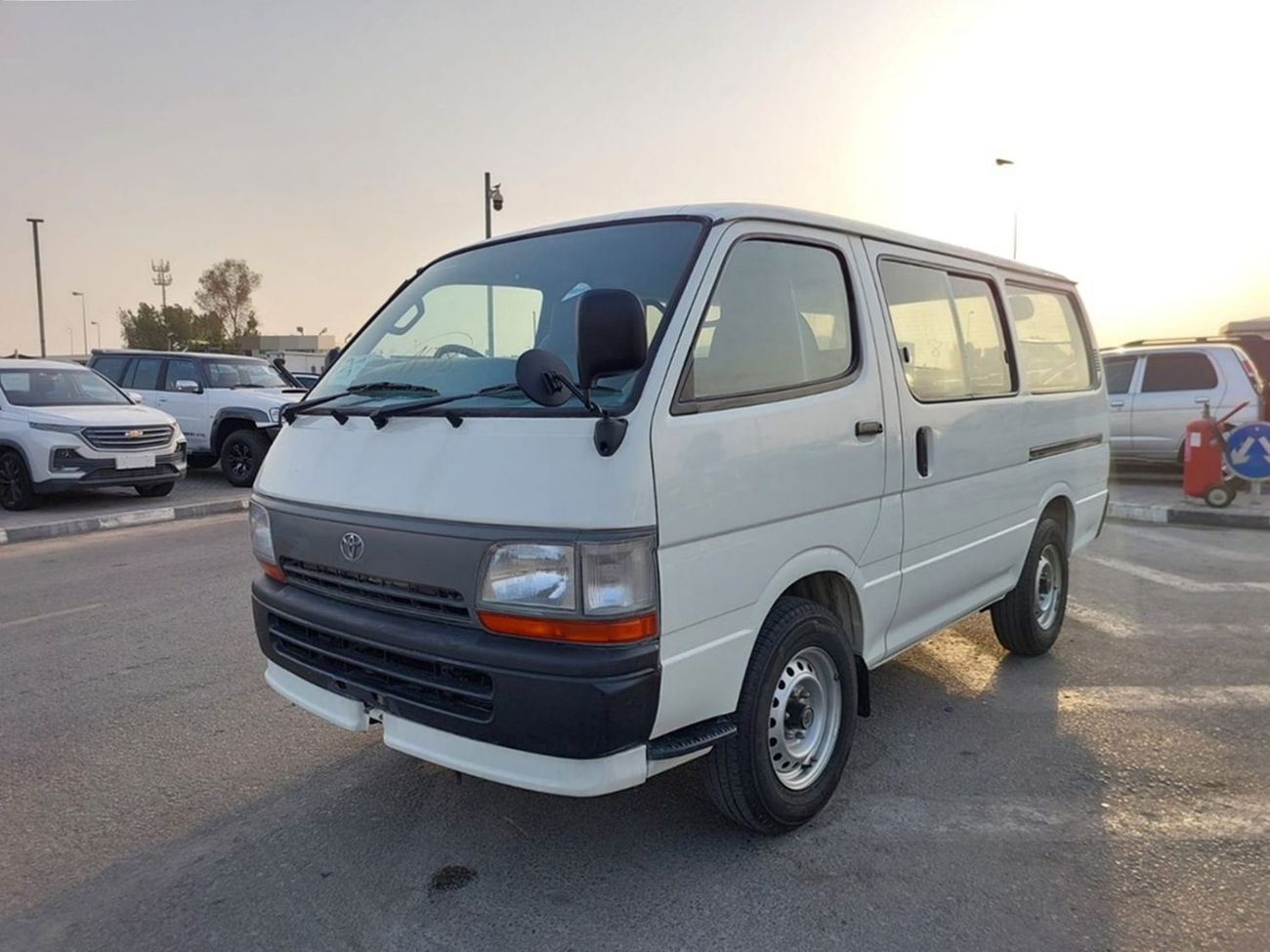 Used TOYOTA HIACE VAN RHD 1997 MODEL 2.0 L PETROL MANUAL(PM33273) 1997 ...