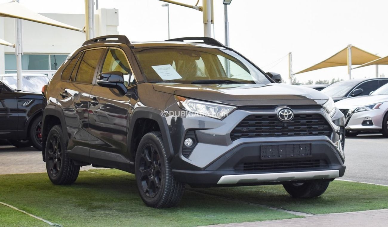 Used Toyota RAV4 2020 for sale in Sharjah - 635310