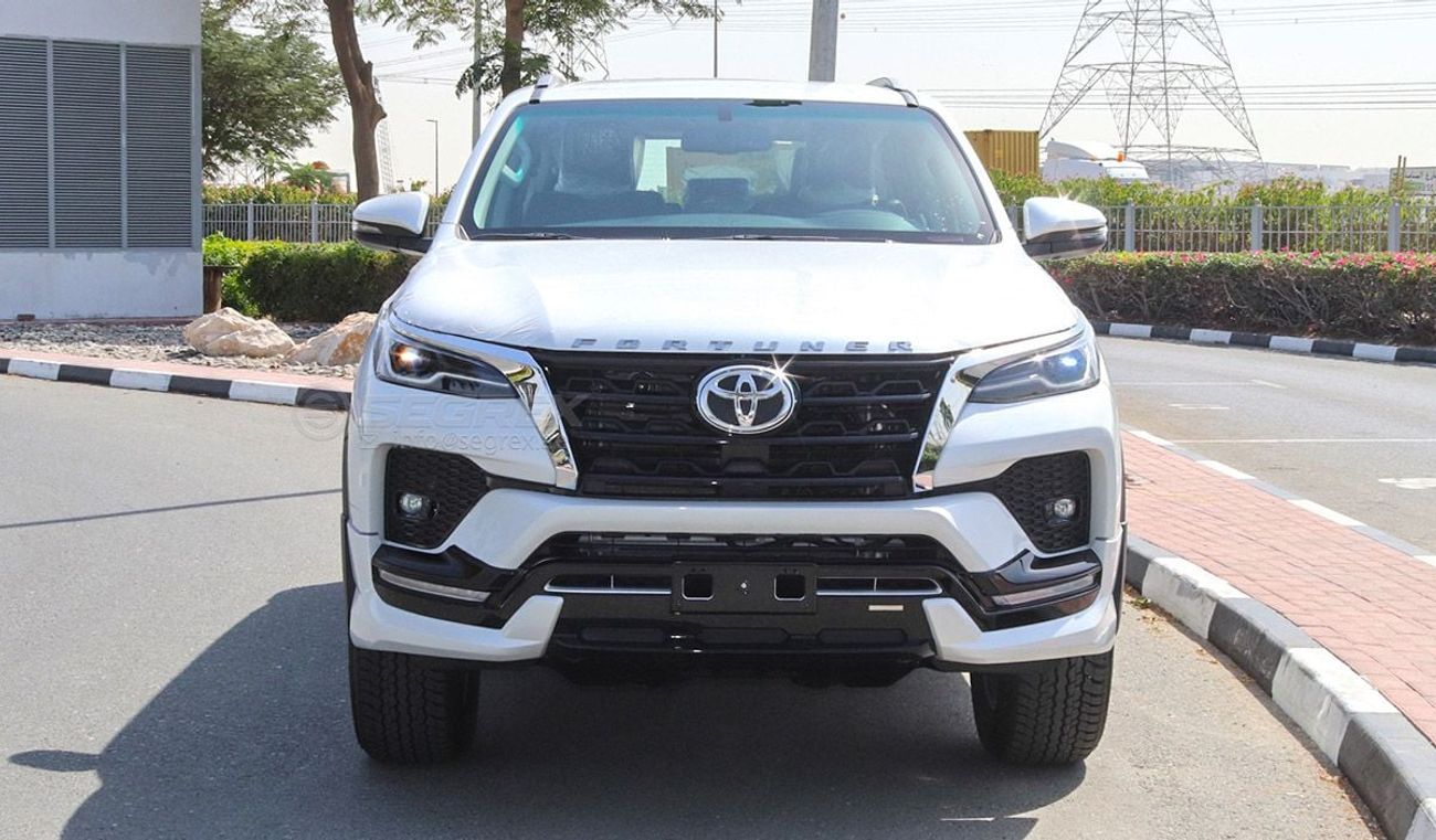 New 2025 Model Toyota Fortuner, 4.0L Petrol 4WD 6A/T 2025 for sale in Dubai - 854233