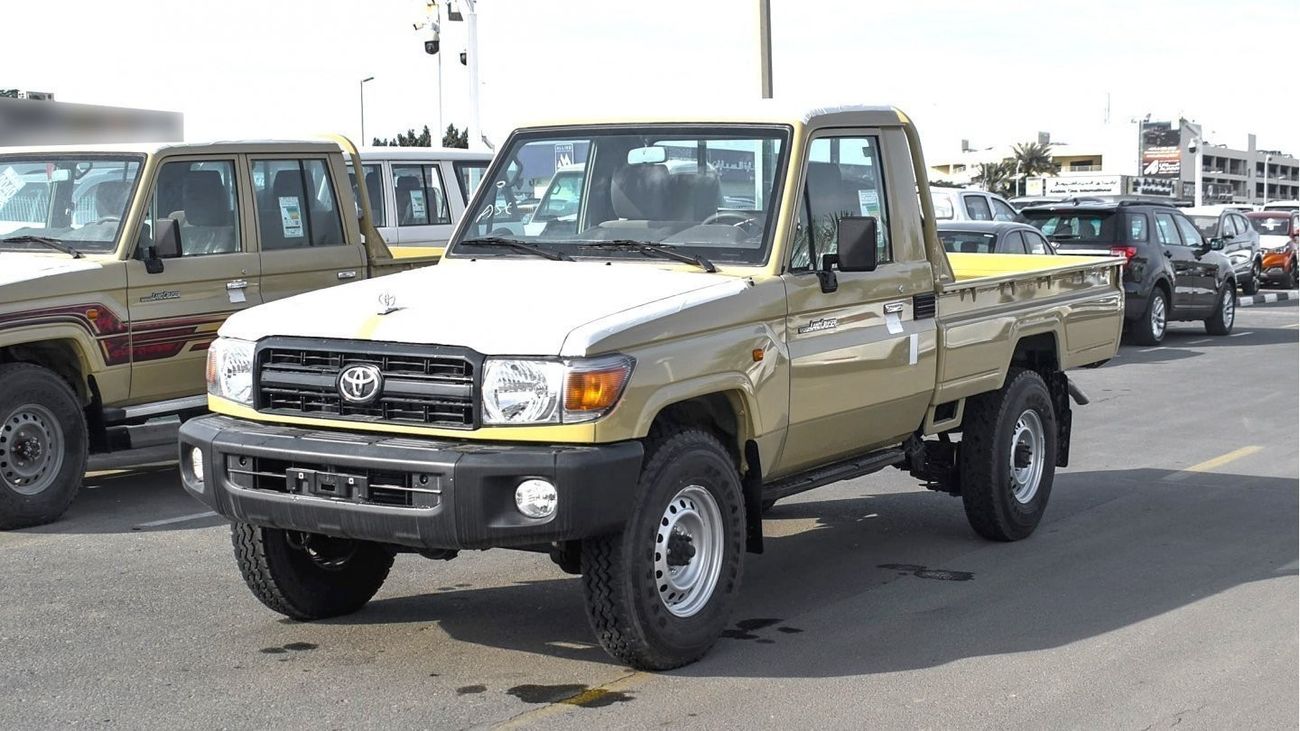 New Toyota Land Cruiser Pick Up LC79 Pickup 4.0L Petrol SC 2022 for sale in Dubai - 710953