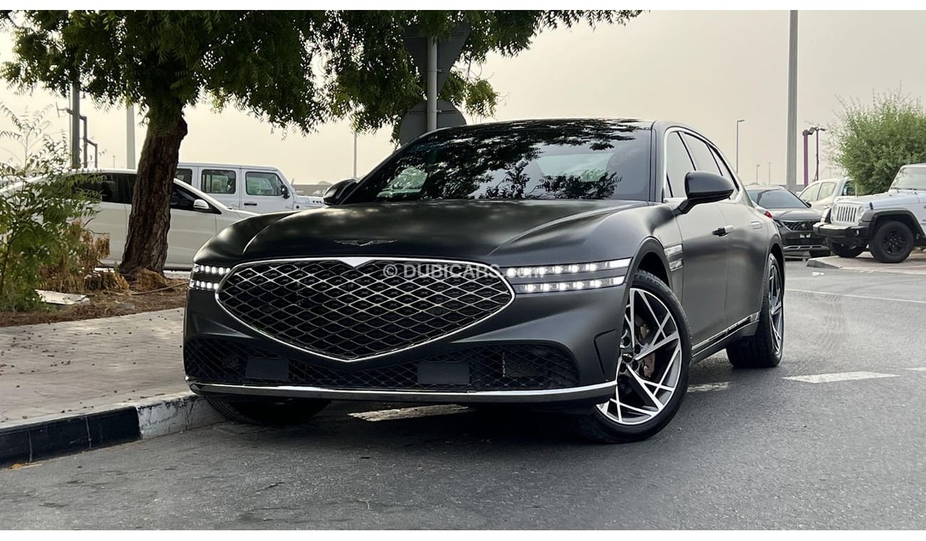 Used Genesis G90 Royal AWD Matte Makalu Grey 3.5L V6 2023 for sale in Dubai - 661331