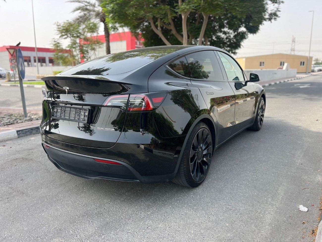 Used Tesla Model Y Performance (AWD) 2023 for sale in Dubai - 878144