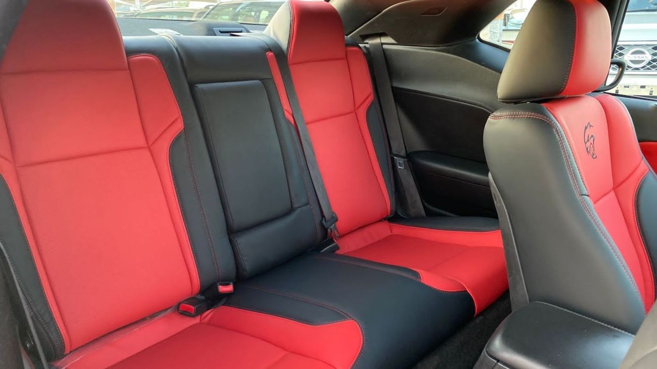 Used Dodge Challenger Full option 2015 for sale in Sharjah - 543852