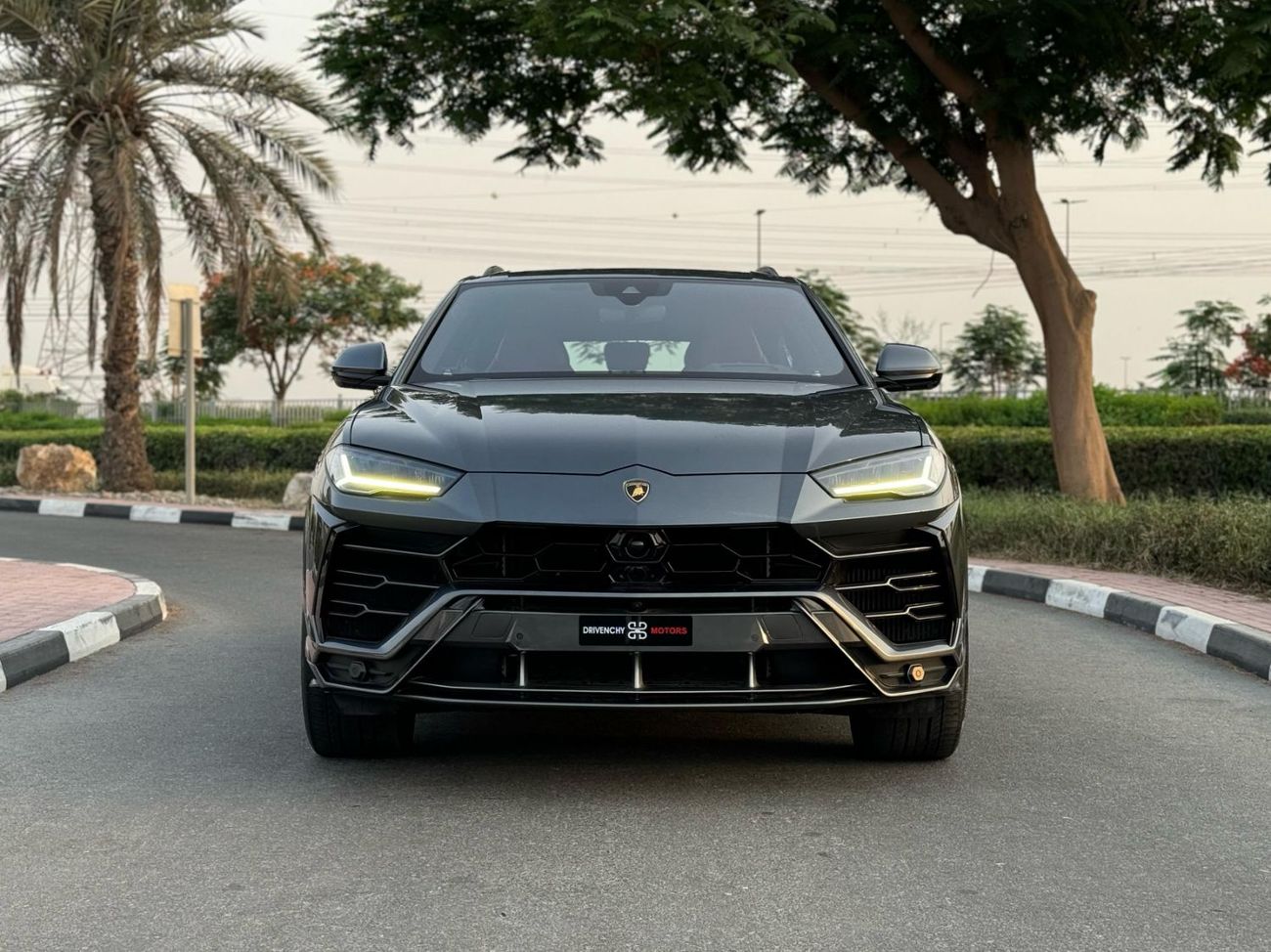 Used Lamborghini Urus STD 4.0T V8 2020 for sale in Dubai - 861801