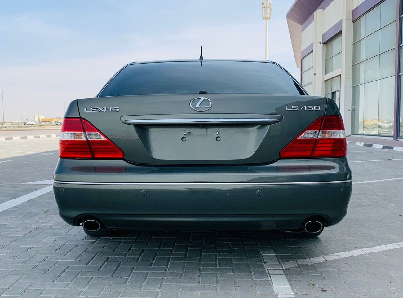 Used Lexus LS 430 Lexus 2005 for sale in Dubai - 480930