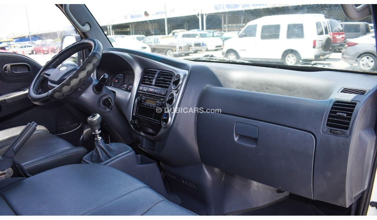 Used Kia Bongo 2013 for sale in Dubai - 622953