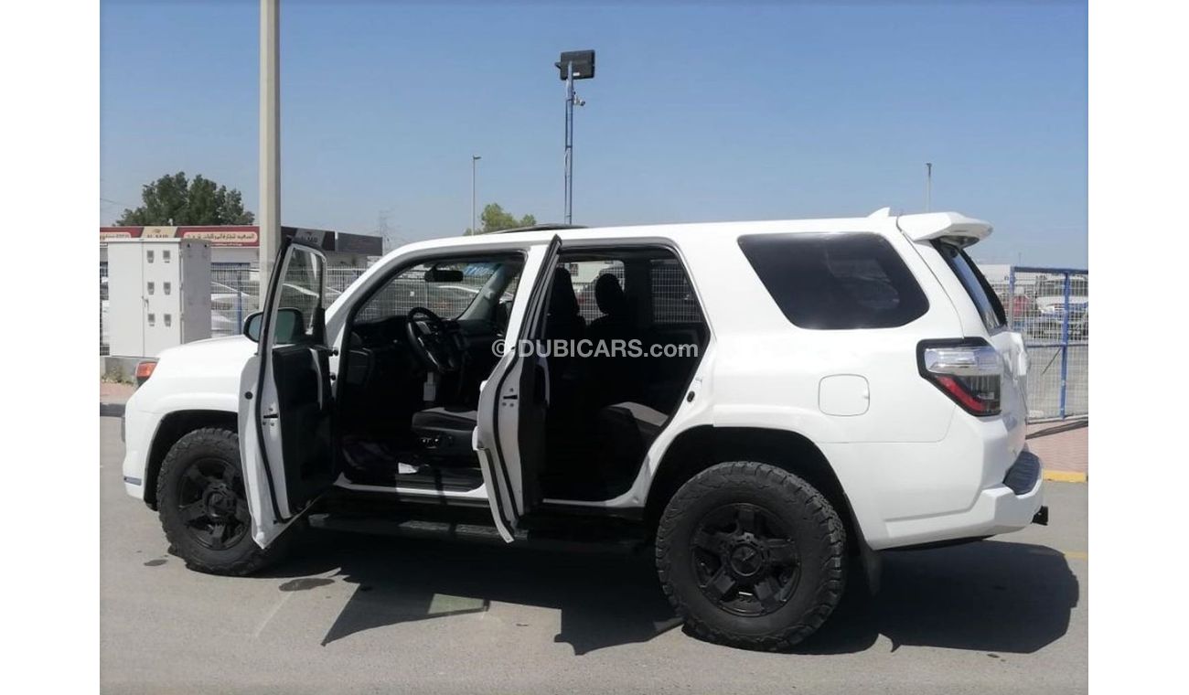 Used TOYOTA 4RUNNER 2019 4X4 - SR5 WHITE - FULL FULL OPTION 2019 for ...