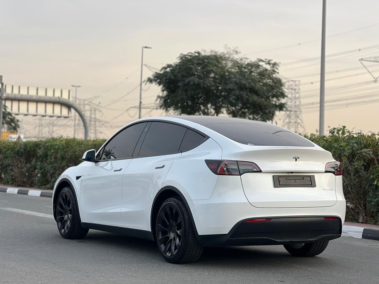 Used Tesla Model Y 2023 for sale in Dubai - 708606