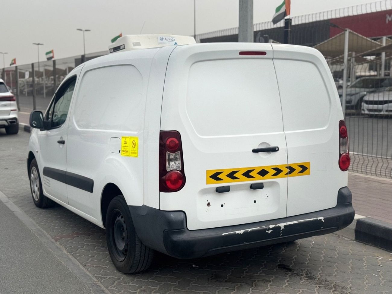 Used Peugeot Partner Chiller 2015 for sale in Dubai - 829266