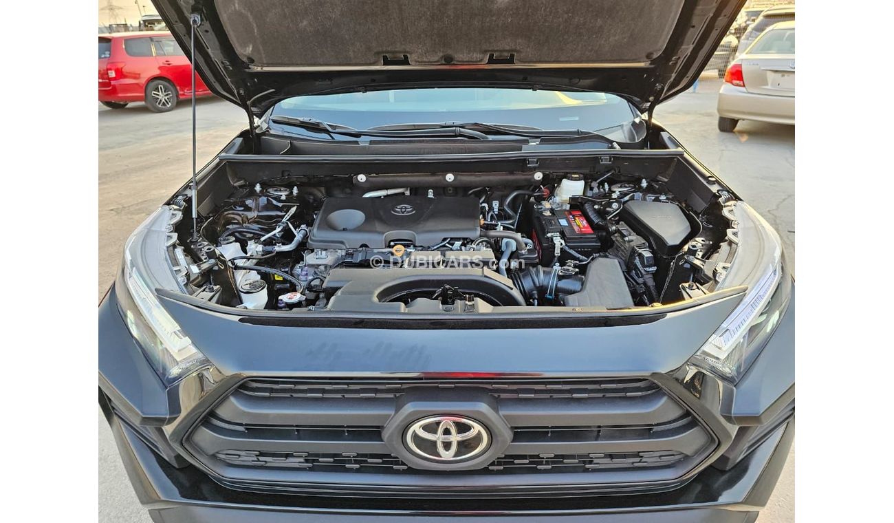 Used 2023 TOYOTA RAV4 XLE 4x4- 2.5L - V4 / EXPORT ONLY 2023 for sale in ...