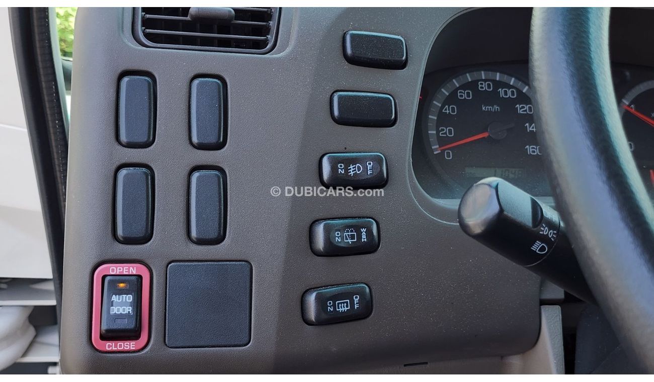 Used Mitsubishi Rosa 2022 for sale in Dubai - 539735