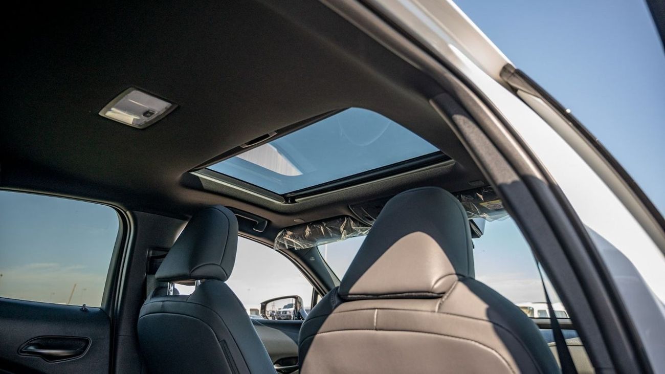 New Lexus UX250h 2.0L HYBRID - WHITE: SUNROOF, HUD, WIRELESS CHARGER ...