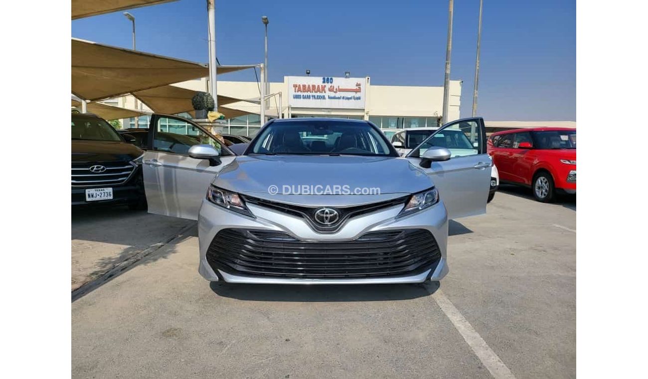Used Toyota Camry Very clean car 2018 for sale in Dubai - 556933