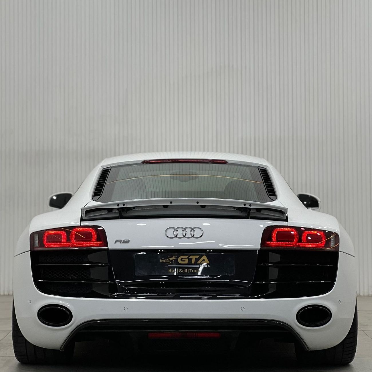 Used 2013 Audi R8 V10 Coupe, Very Low Kms, Excellent Condition, GCC ...