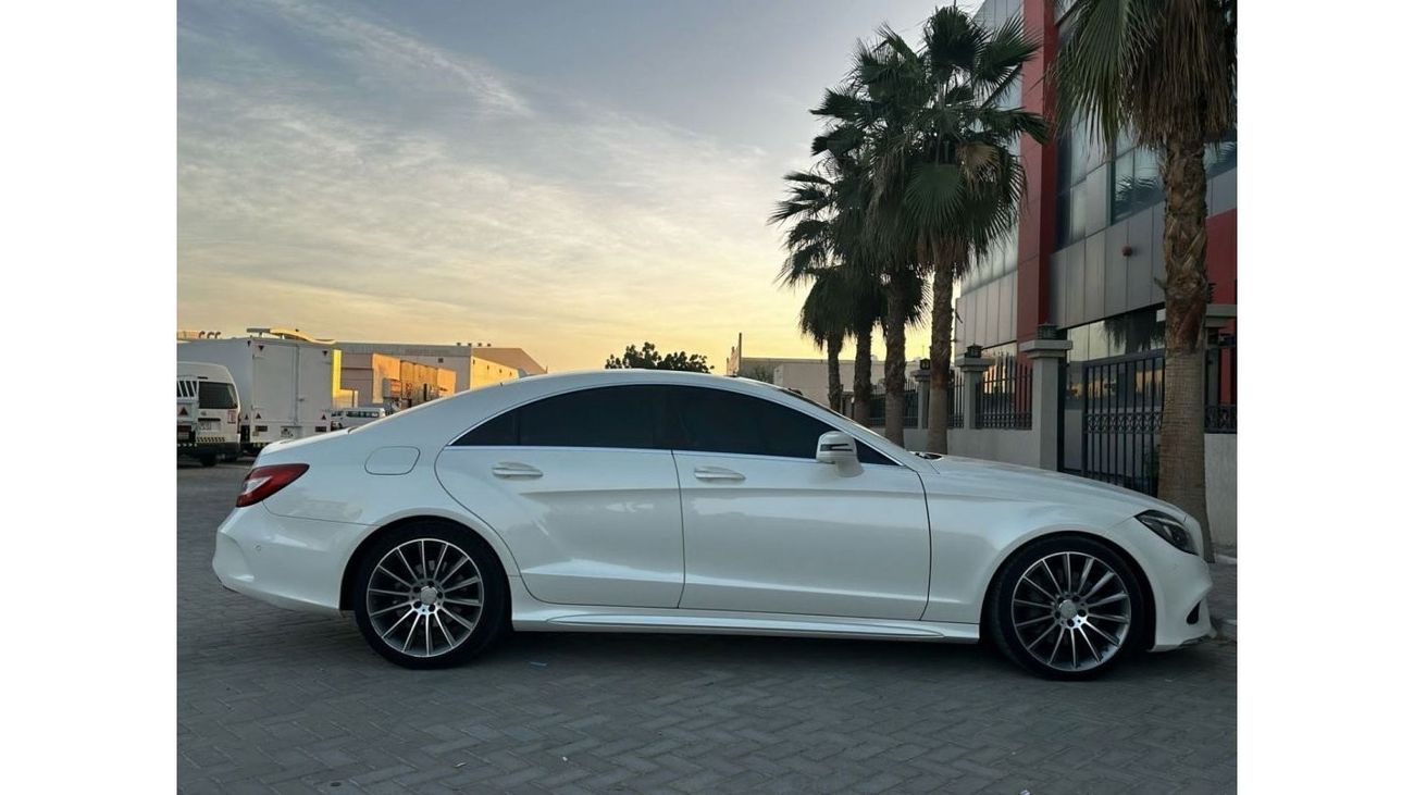 Used Mercedes-Benz CLS 400 Std 2016 for sale in Dubai - 715693