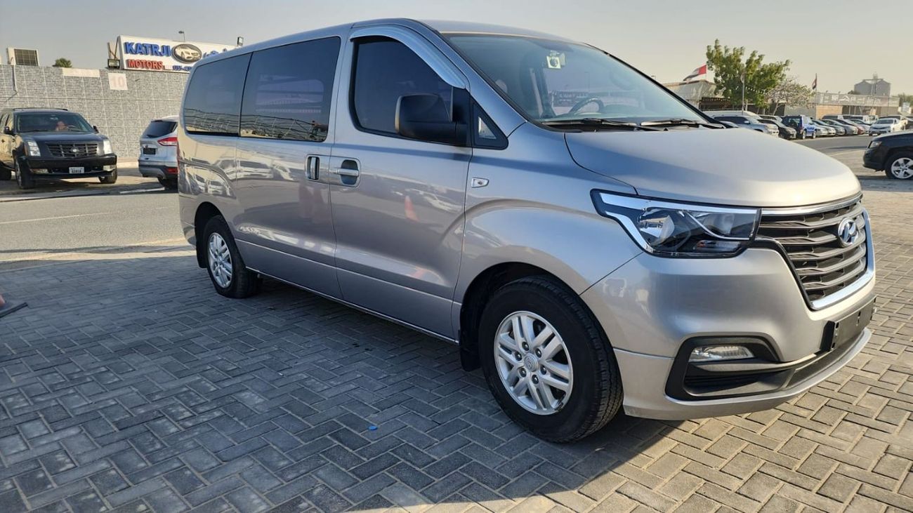 Used Hyundai H-1 Starex ١١١١ 2019 for sale in Dubai - 715672