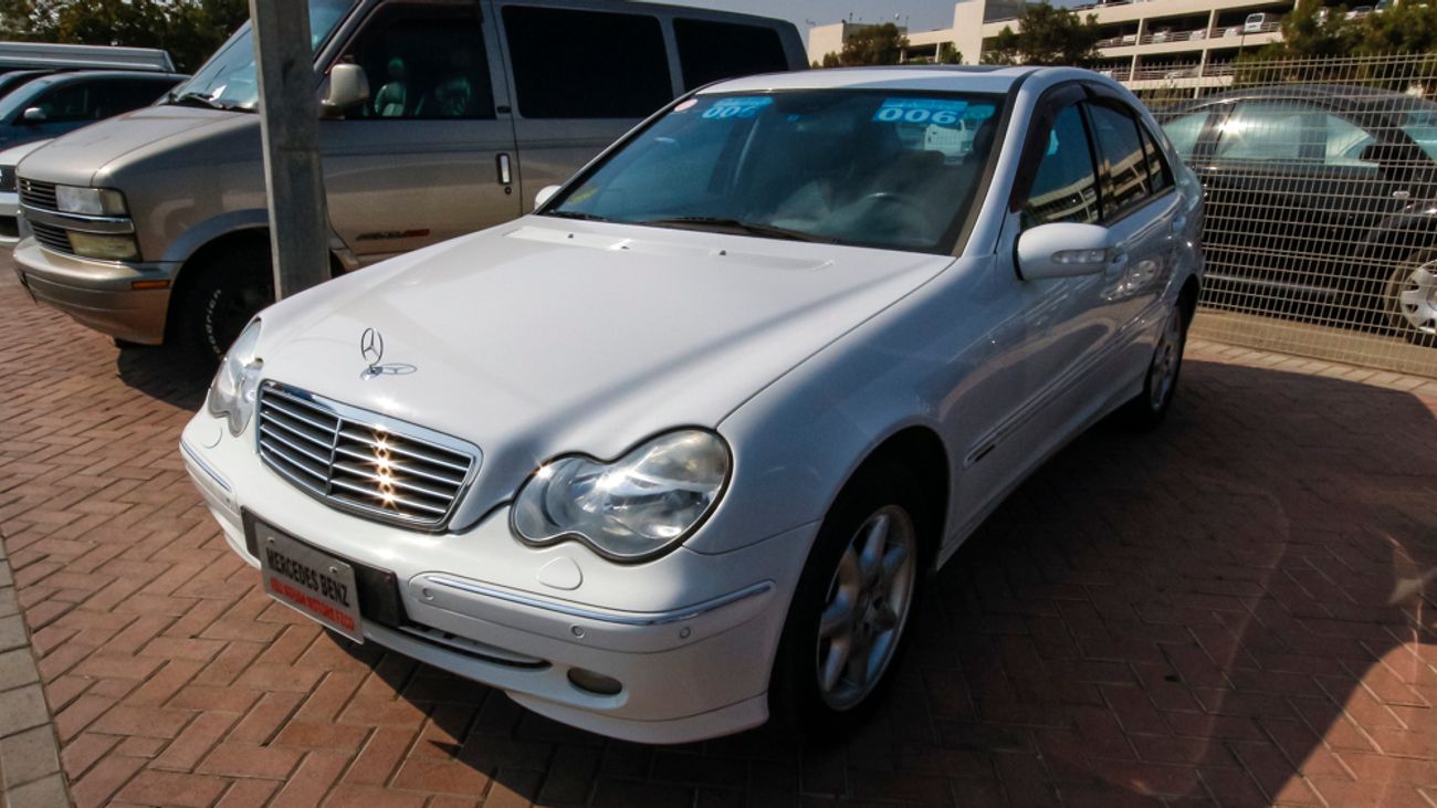 Used Mercedes-Benz C 320 2001 for sale in Dubai - 48823