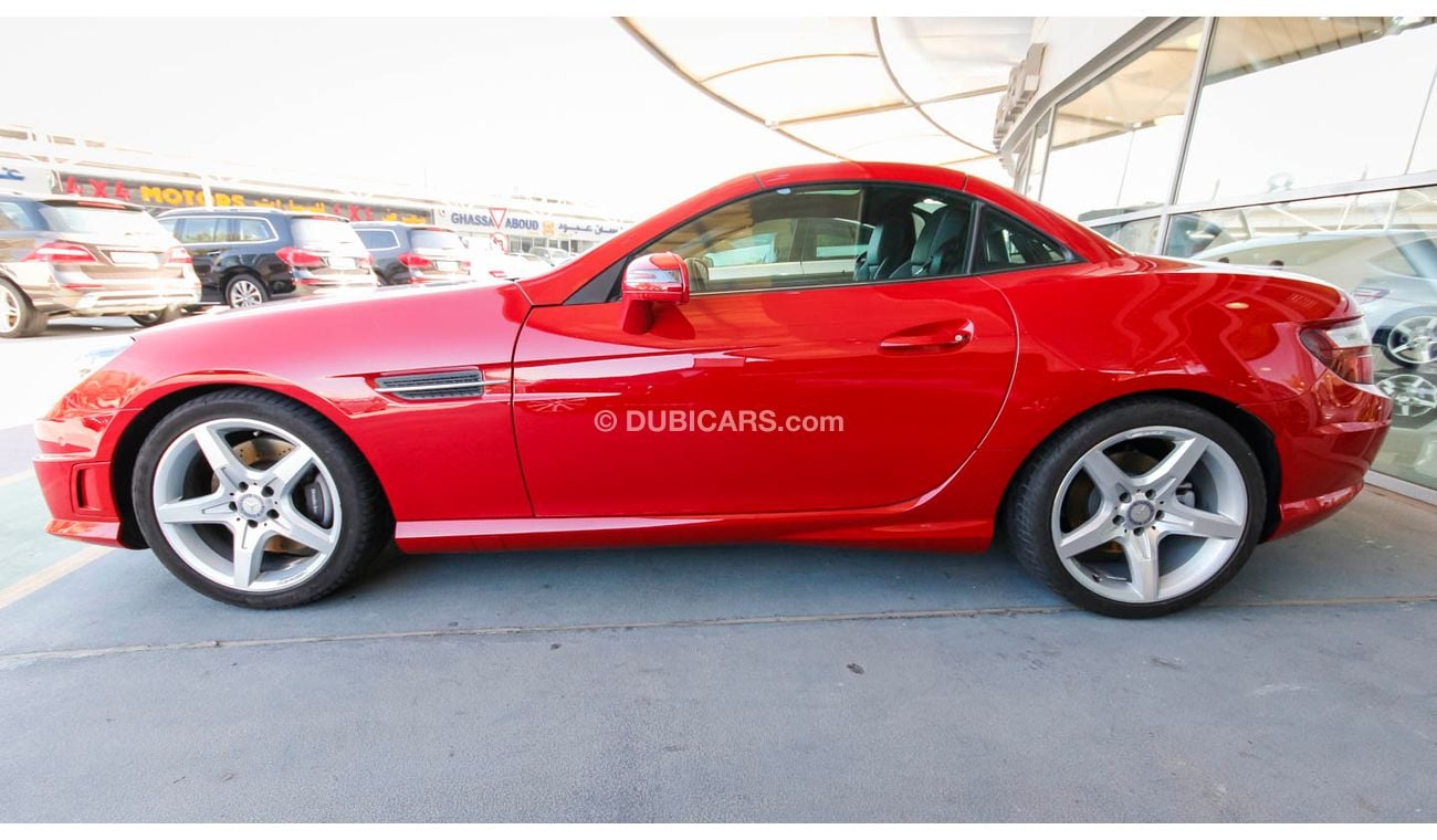 مستعملة مرسيدس بنز SLK 200 2014 للبيع في دبي - 9999