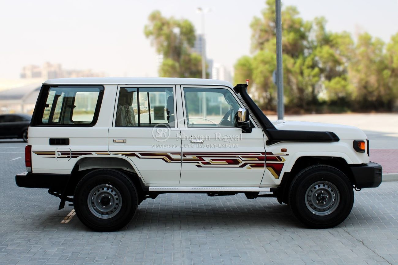 جديدة تويوتا لاند كروزر هارد توب LHD LC76 4.5L TDSL-E V8 4WD 5DR 5S MT ...