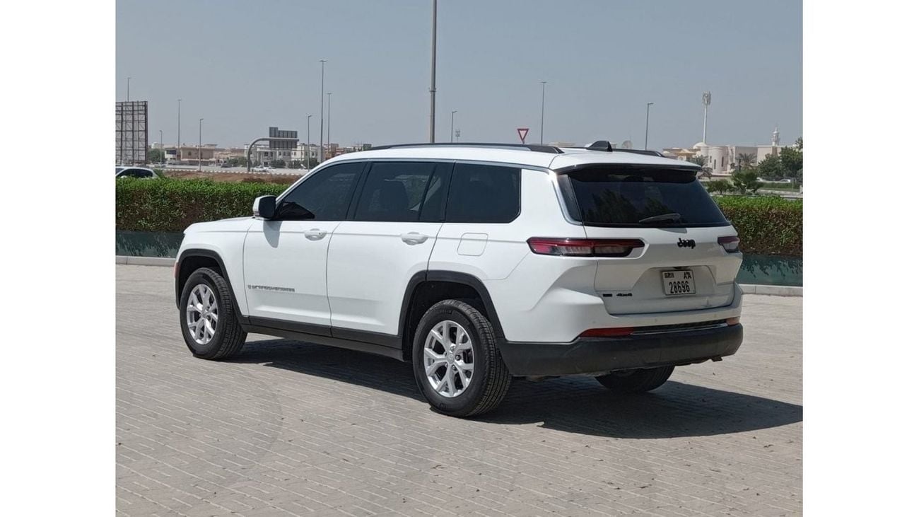 Used Jeep Grand Cherokee Laredo 2021 for sale in Sharjah - 782133