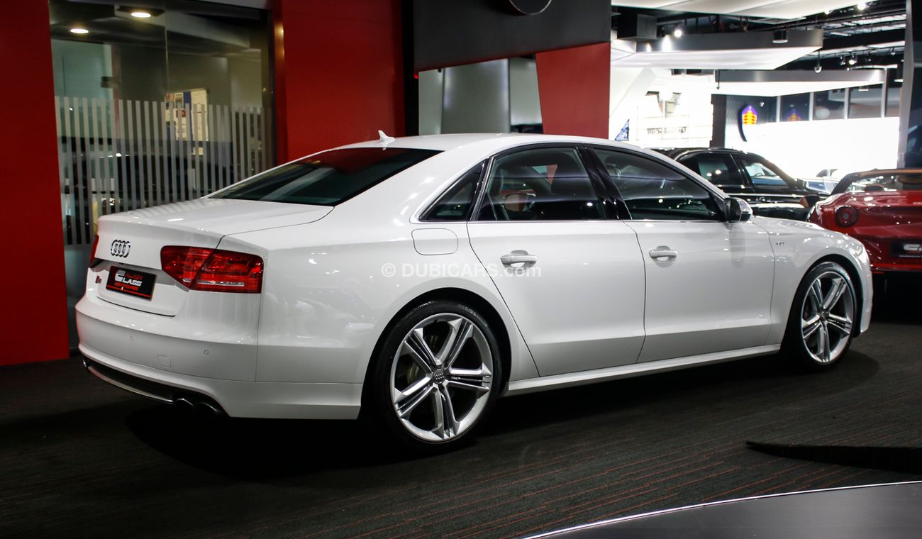 Used Audi S8 V8T 2013 for sale in Dubai - 35931