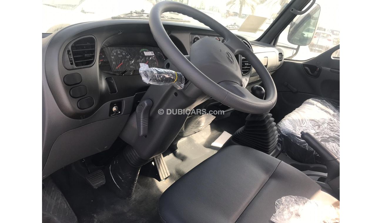 New Mitsubishi Fuso Canter 4 TON 2020 for sale in Dubai - 297047