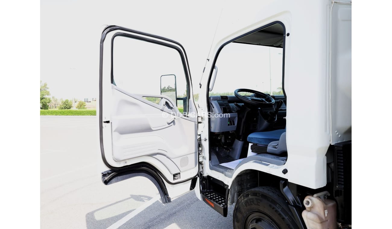 Used Mitsubishi Fuso Canter - Insulated Box | Diesel | GCC Specs ...