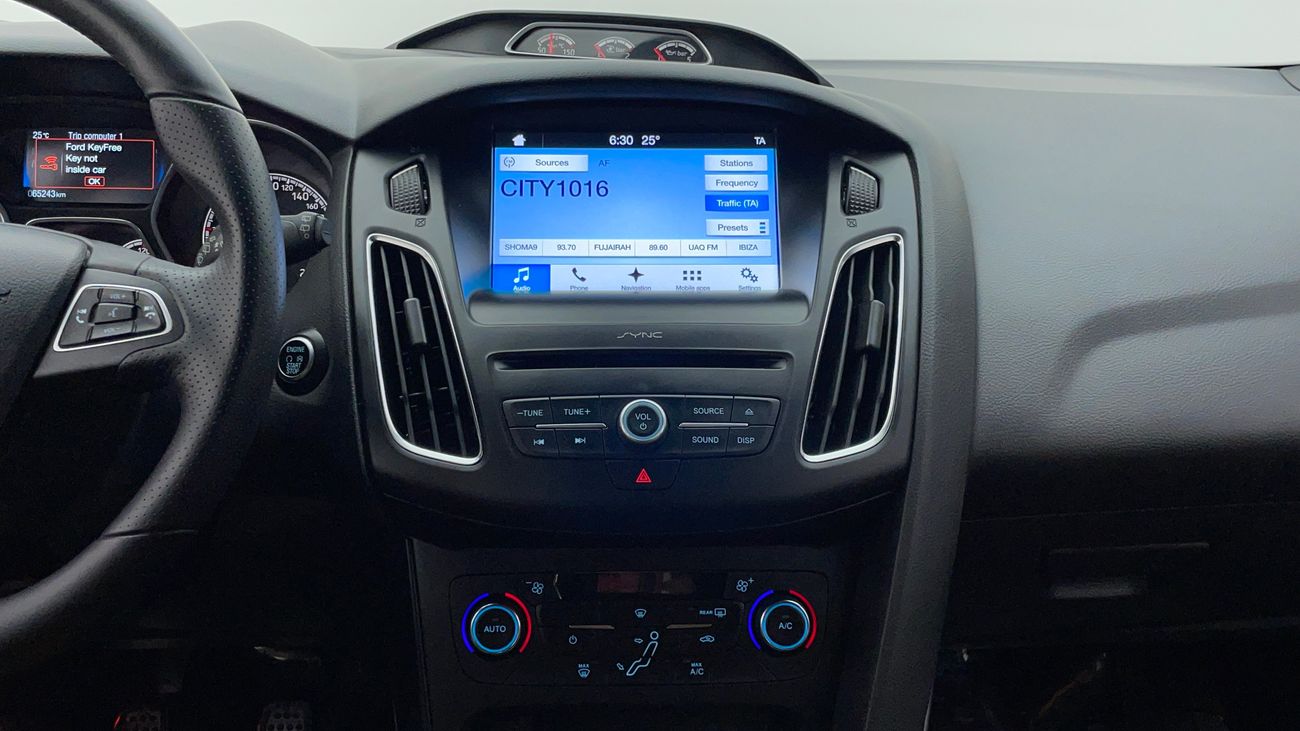 Used Ford Focus ST 2000 2018 for sale in Dubai - 484420