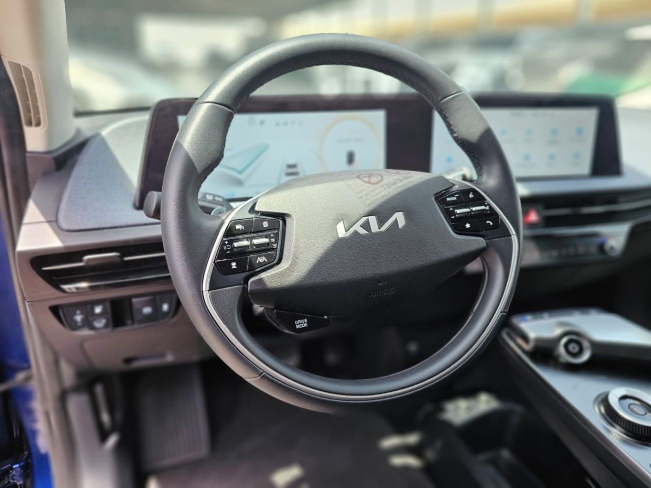 Used Kia EV6 2023 for sale in Dubai - 850547