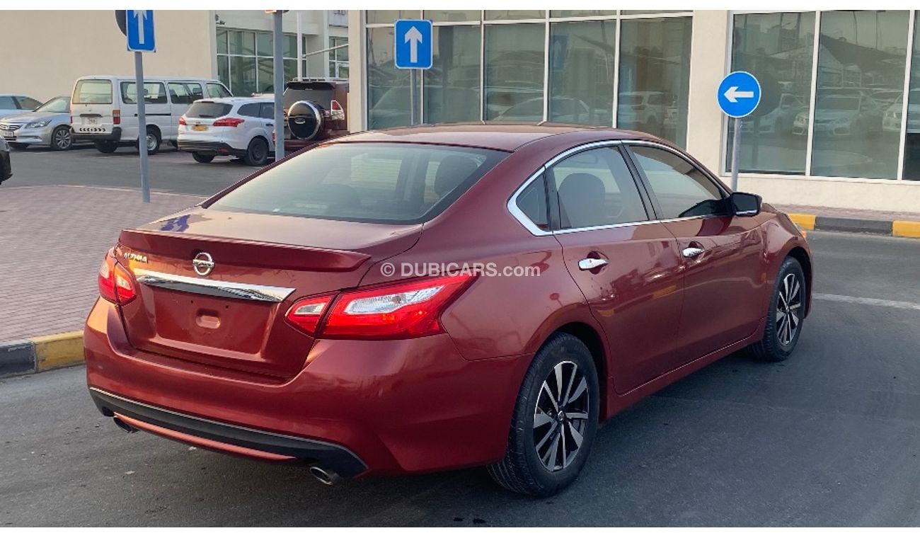 Used Nissan Altima 2016 for sale in Sharjah - 633762