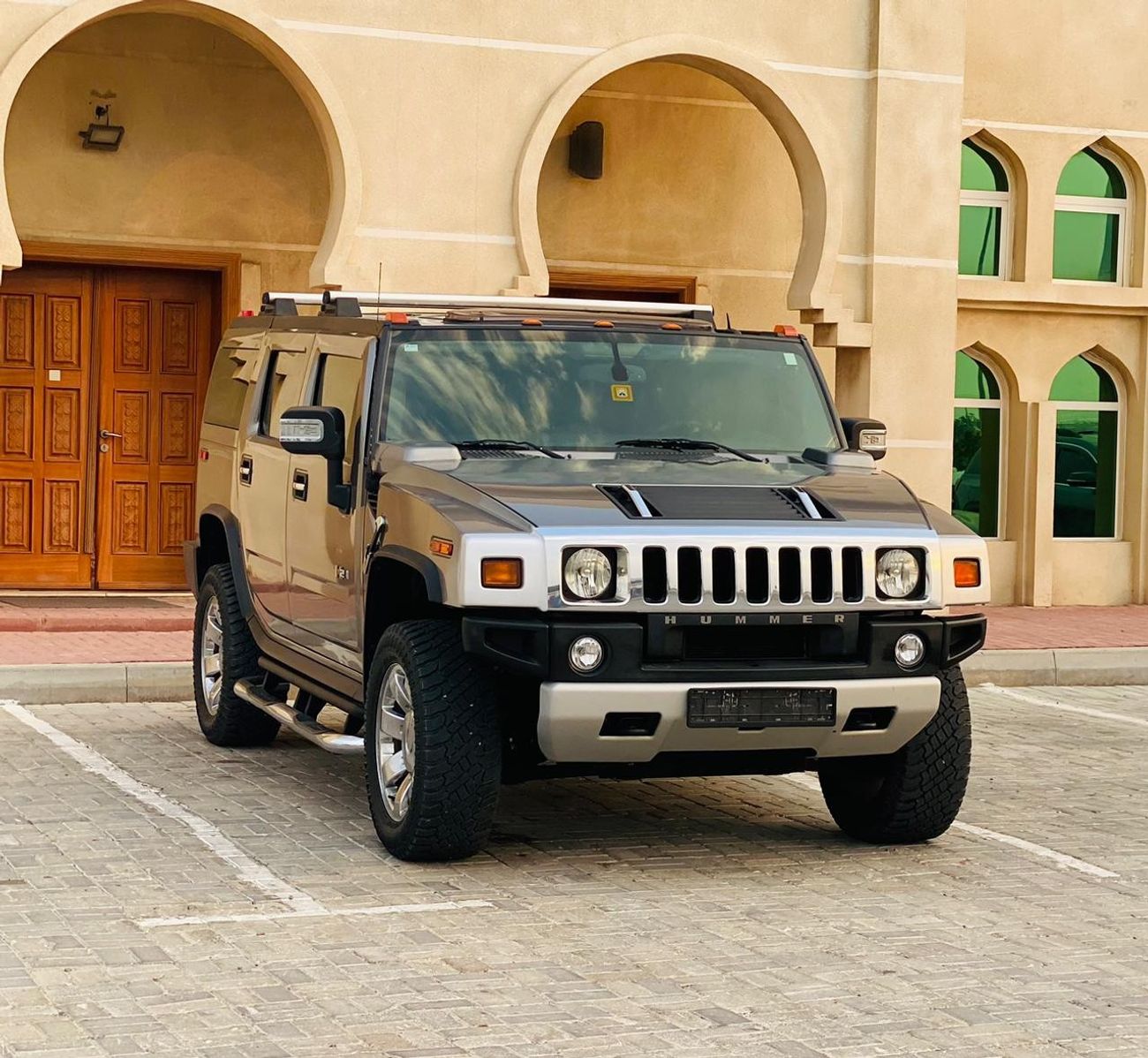Used Hummer H2 Good condition car GCC 2008 for sale in Dubai - 752999