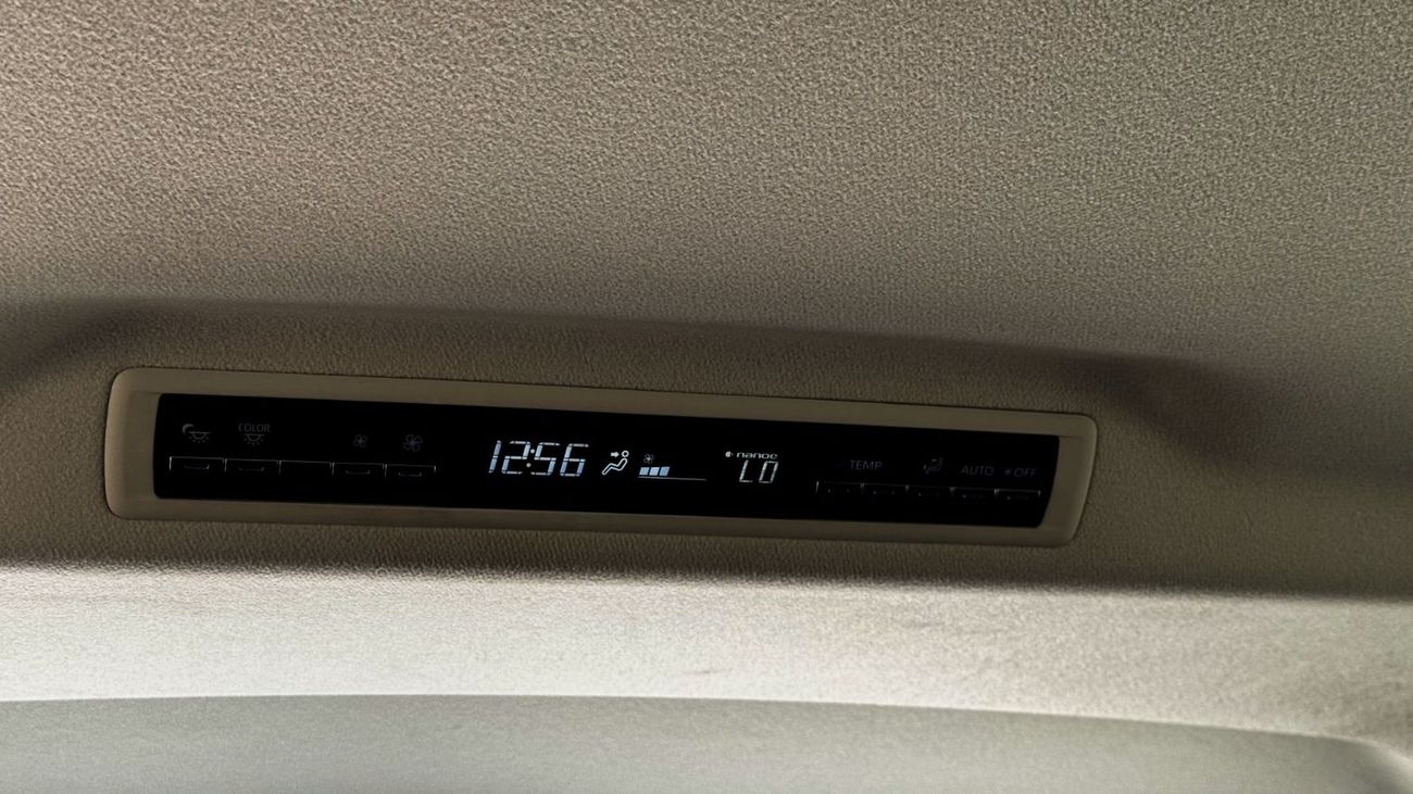 Used Toyota Granvia 3.5L Premium Premium 2023 3.5L V6 Full Service History GCC 2023 for sale in ...