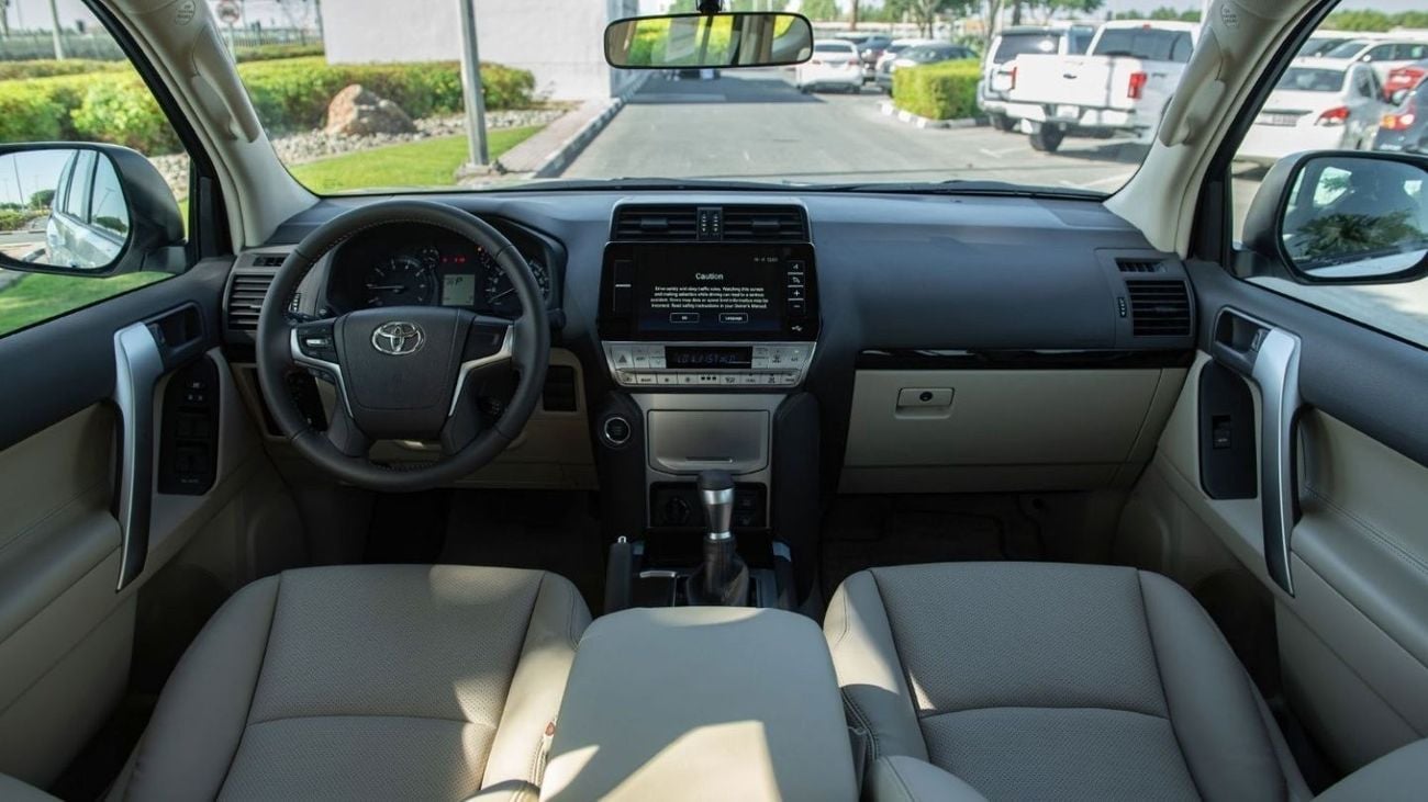 New TOYOTA PRADO GXR 4.0P AT MY2023 - WHITE 2023 for sale in Dubai - 765569